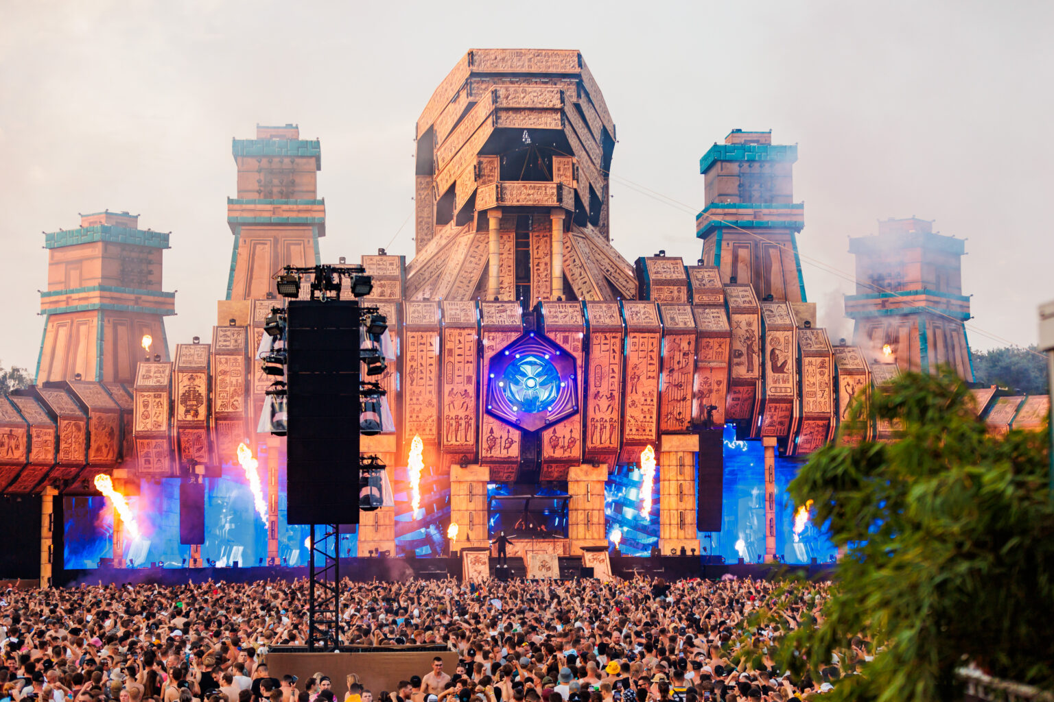 Dominator 2025 | The Gatekeeper has been revealed ️ - Masters of Hardcore